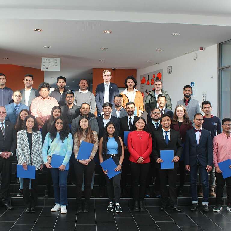 Innovative, Hands-On, International - Hof University