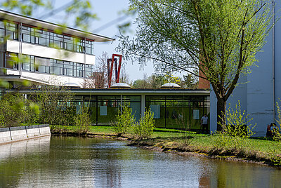 Innovative, Hands-On, International - Hof University